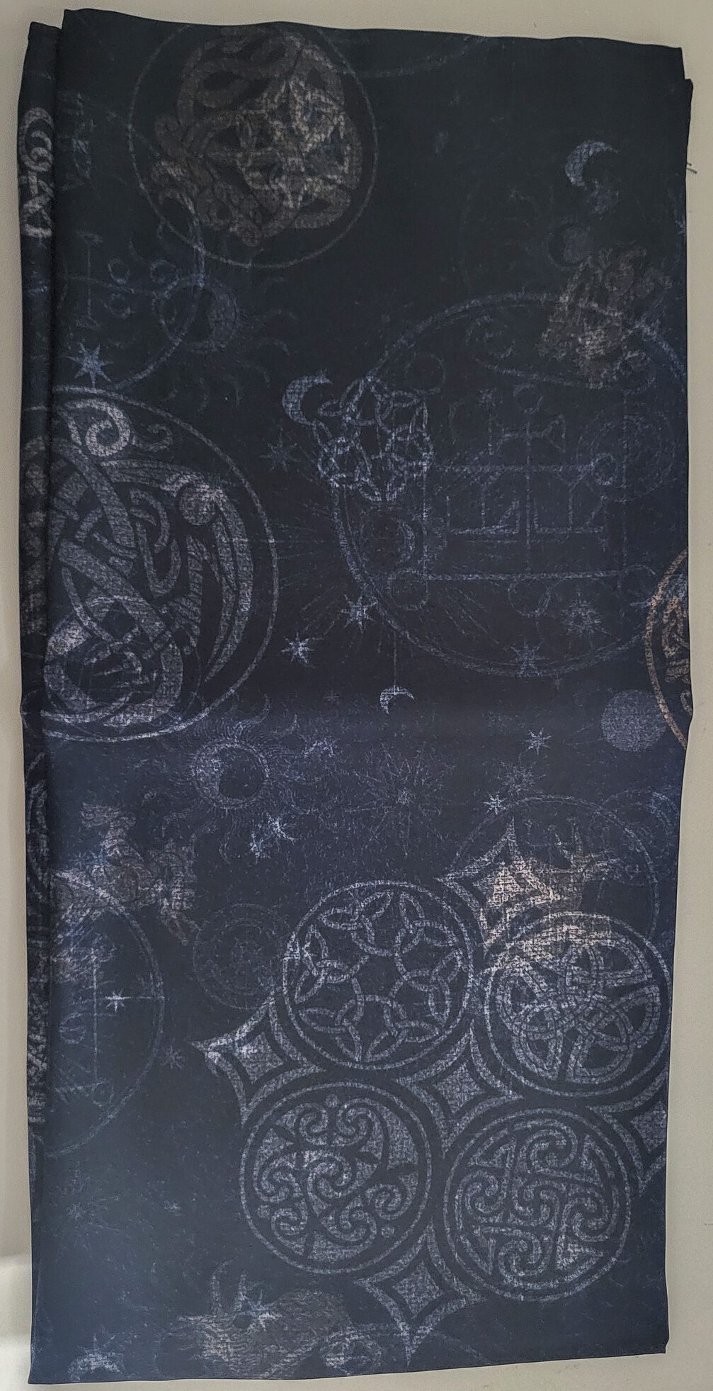 Invisibility Scarf - JALien Curiosities & Collectables