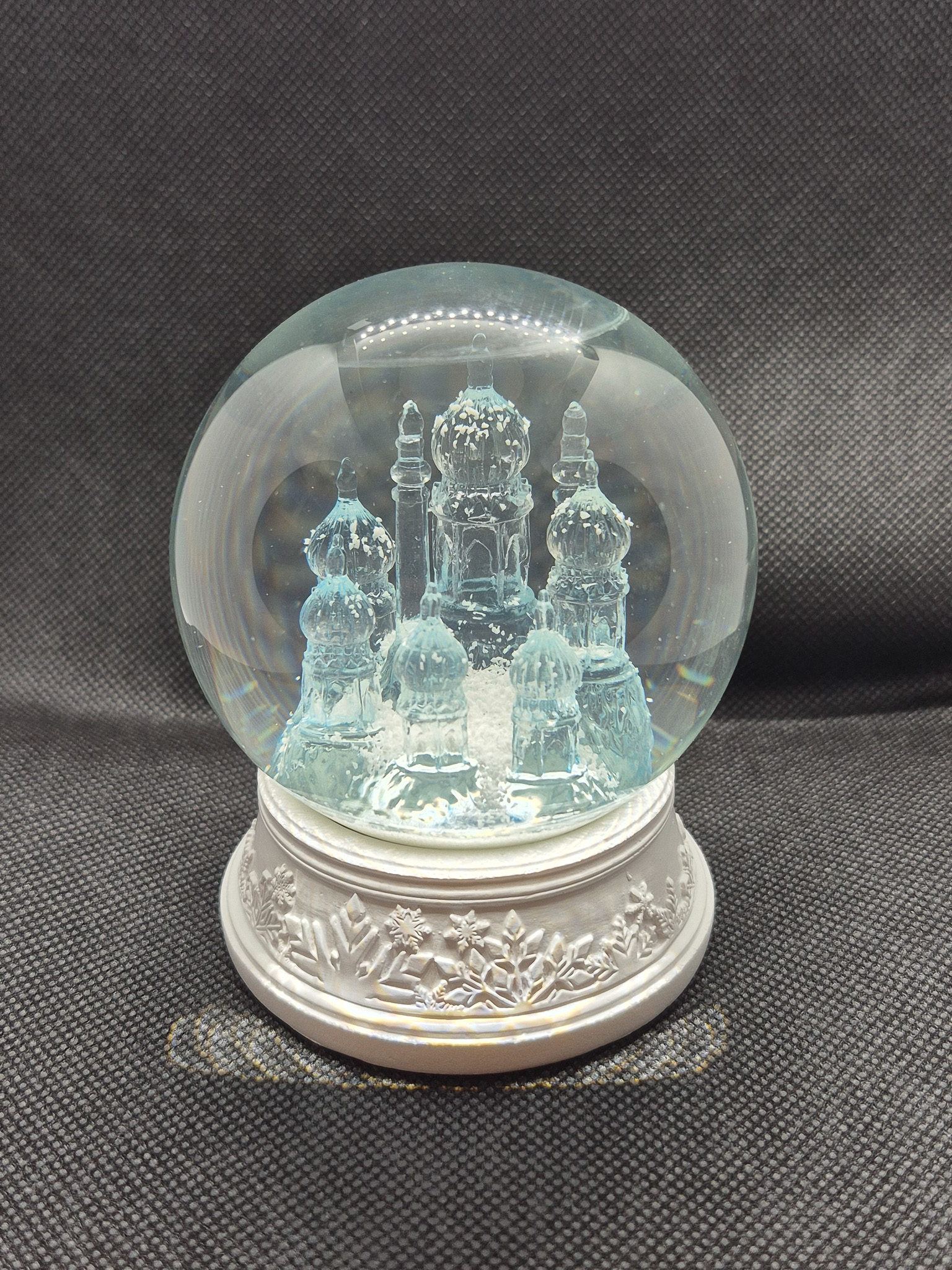 Ice Castle Snow Globe - JALien Curiosities & Collectables